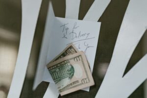 Tipping Statistics - 20+ Interesting Facts